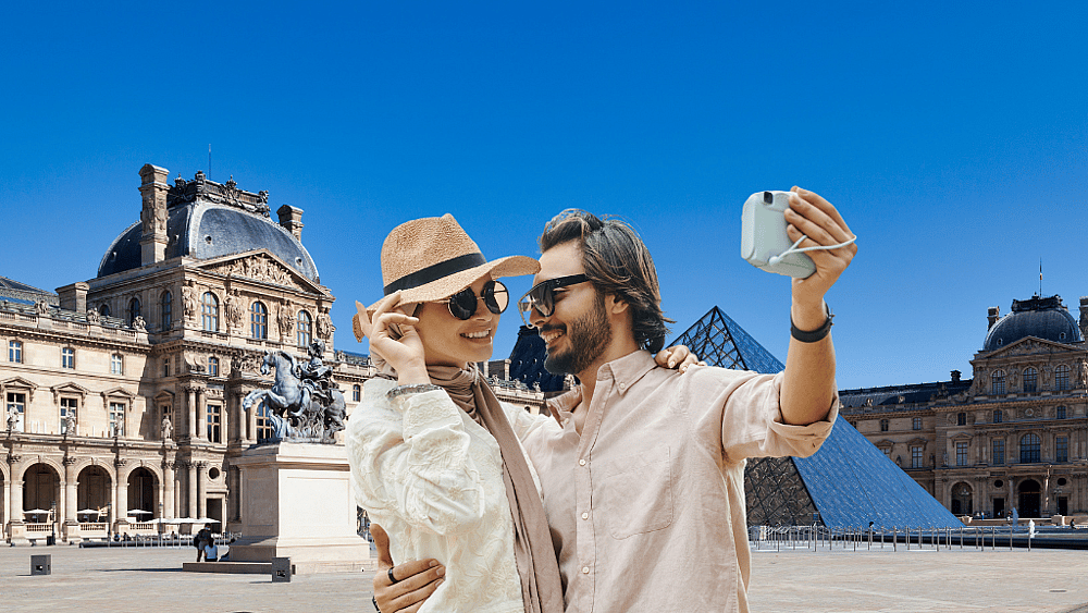 MUSEUM SELFIE DAY - January 21, 2026 - National Day Calendar